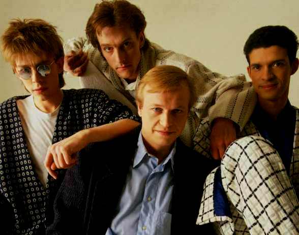 Level 42 – Something About You (1985) – Música y Oxígeno